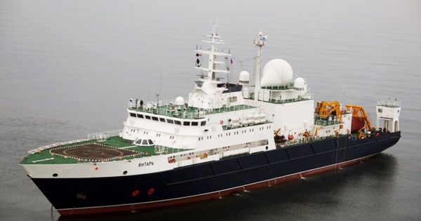 Russian navy's “Yantar”, oceanographic or state of the art “spy vessel ...