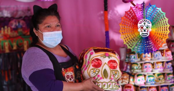 "Day of the Dead" at Frida Kahlo's iconic home in Mexico City — MercoPress