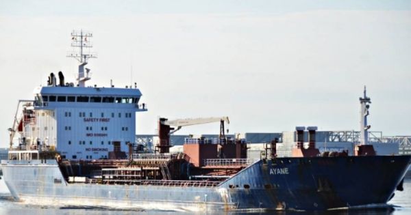 Oil tanker captain and FO shot dead off Argentine coast — MercoPress