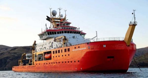 RRS Sir David Attenborough docks in Falklands: Saturday begins ...