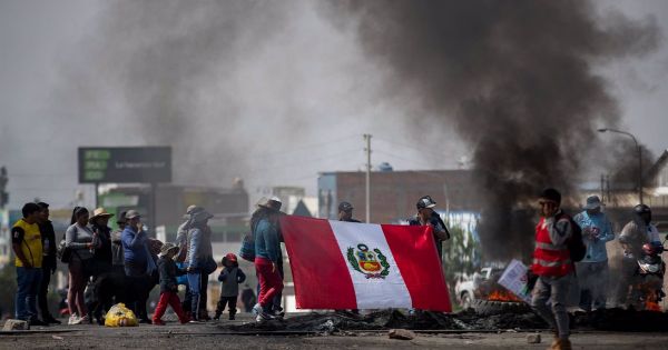 Protests and road blockades resume in Peru — MercoPress