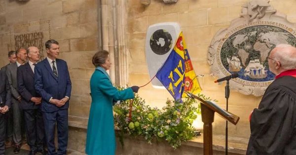 Memorial stone at Westminster Abbey to mark Shackleton 150th birth ...